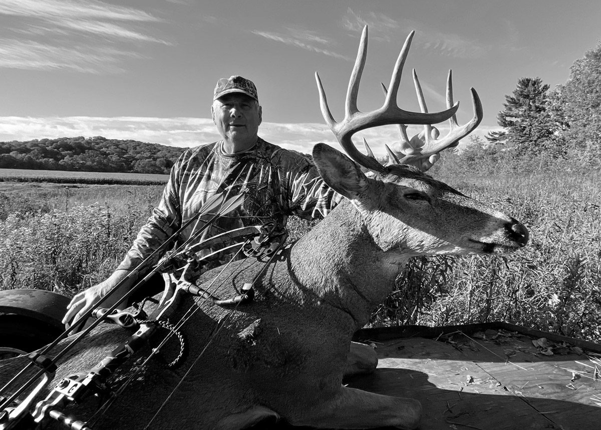 WI Trophy Archery Buck