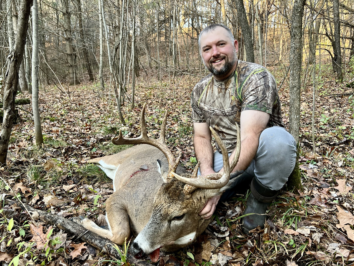 WI Trophy Archery Buck