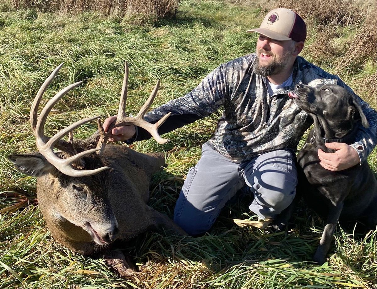 WI Trophy Archery Buck